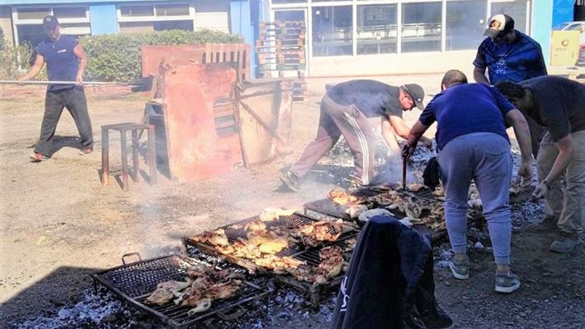 La pollada solidaria de los trabajadores de Interlagos fue un éxito