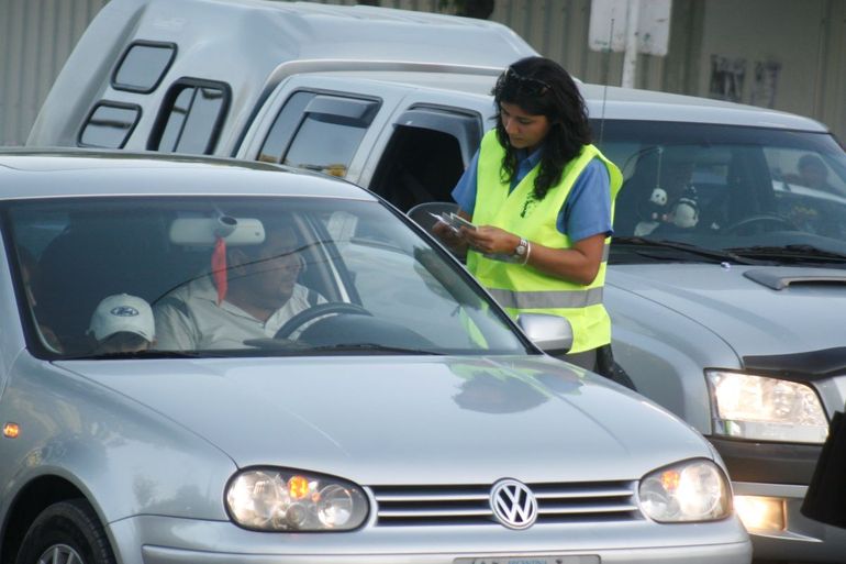 Inspectores municipales recibieron indumentaria equivocada