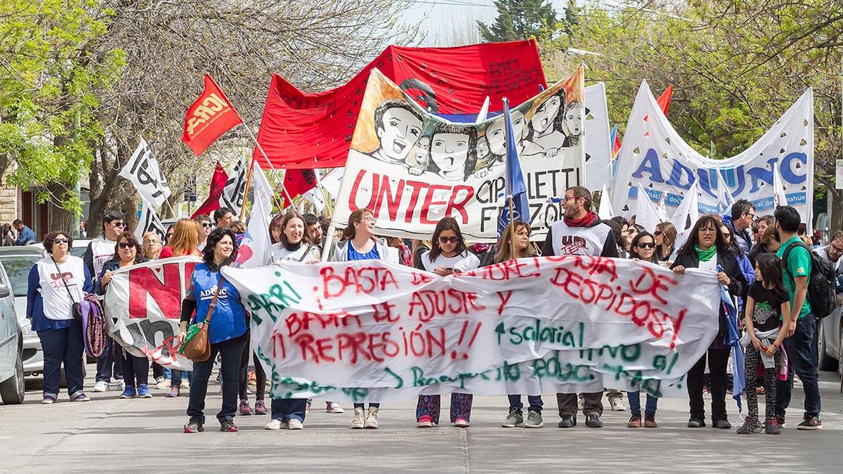 Quiénes se adhieren mañana al paro de la CGT en contra de las políticas ...