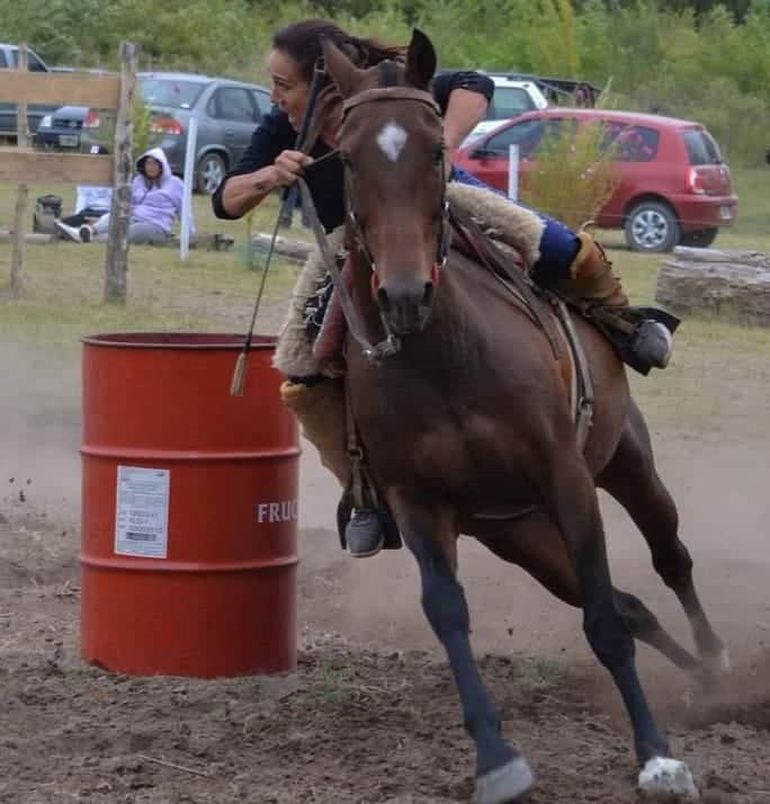 Es profe de física y química y competirá en Jesús María
