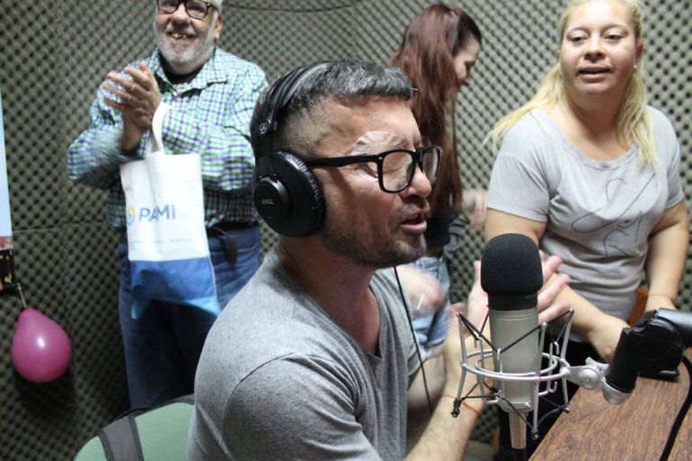 La emotiva historia de Leandro y la radio en Salud Mental
