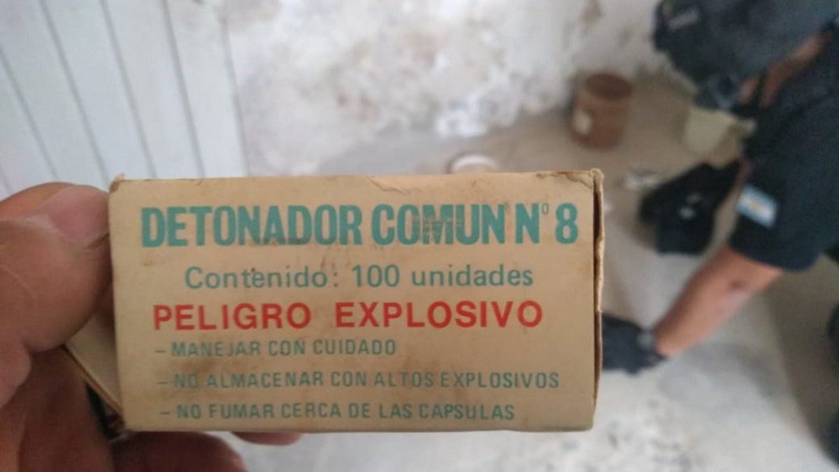 Secuestraron más de 60 explosivos militares en una casa