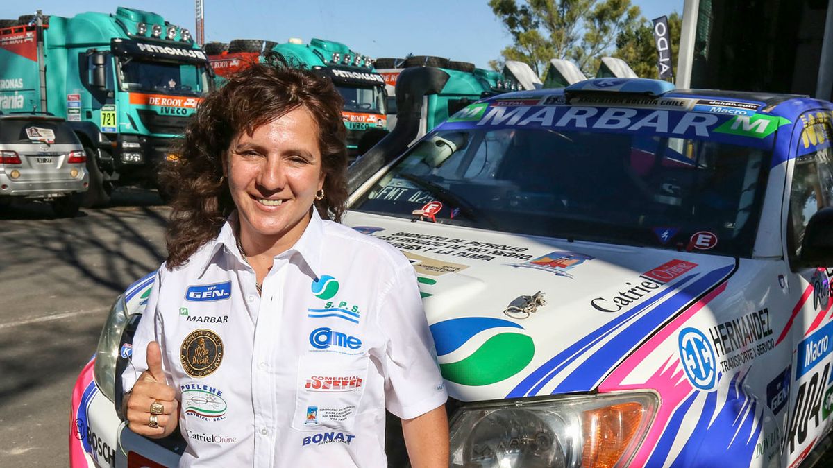 Alicia Reina, reconocida en el álbum de figuras del Mundial con las ...