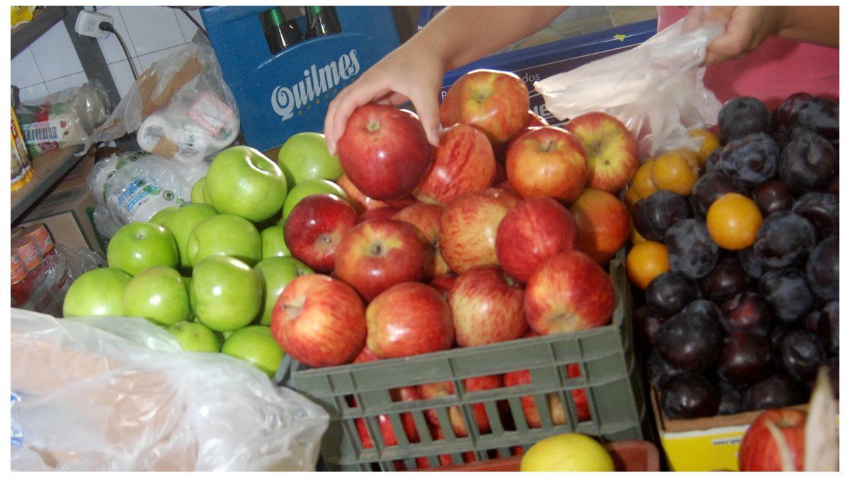 Fruta chilena copa el valle