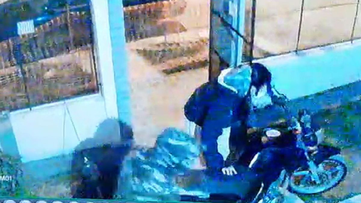 Dos Mujeres Lo Encerraron En Su Casa Y Le Robaron La Moto