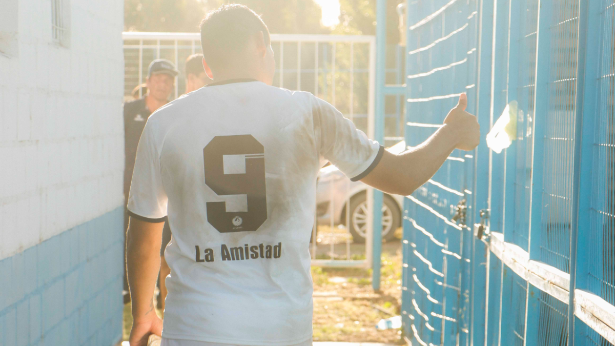 Henry Sáez, el histórico goleador decidió colgar los botines