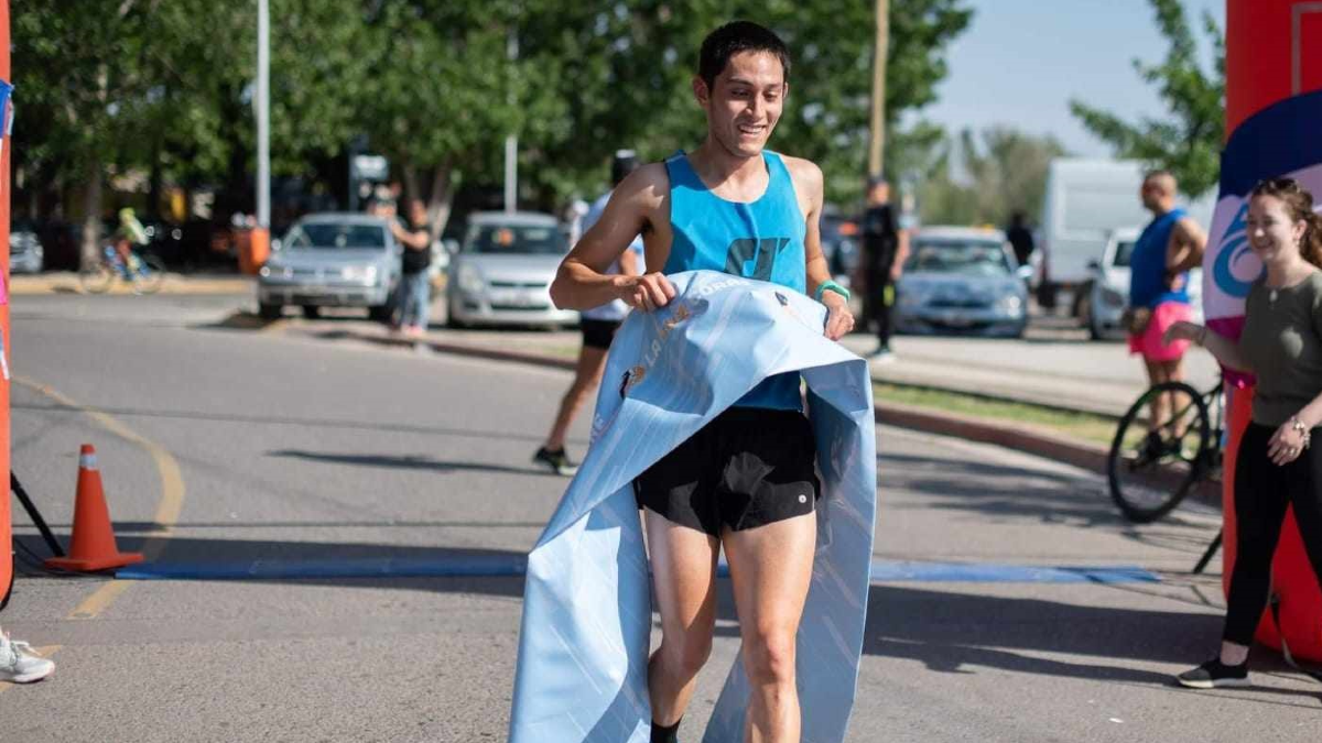 Atletismo: Tony Ruiz siempre está en carrera