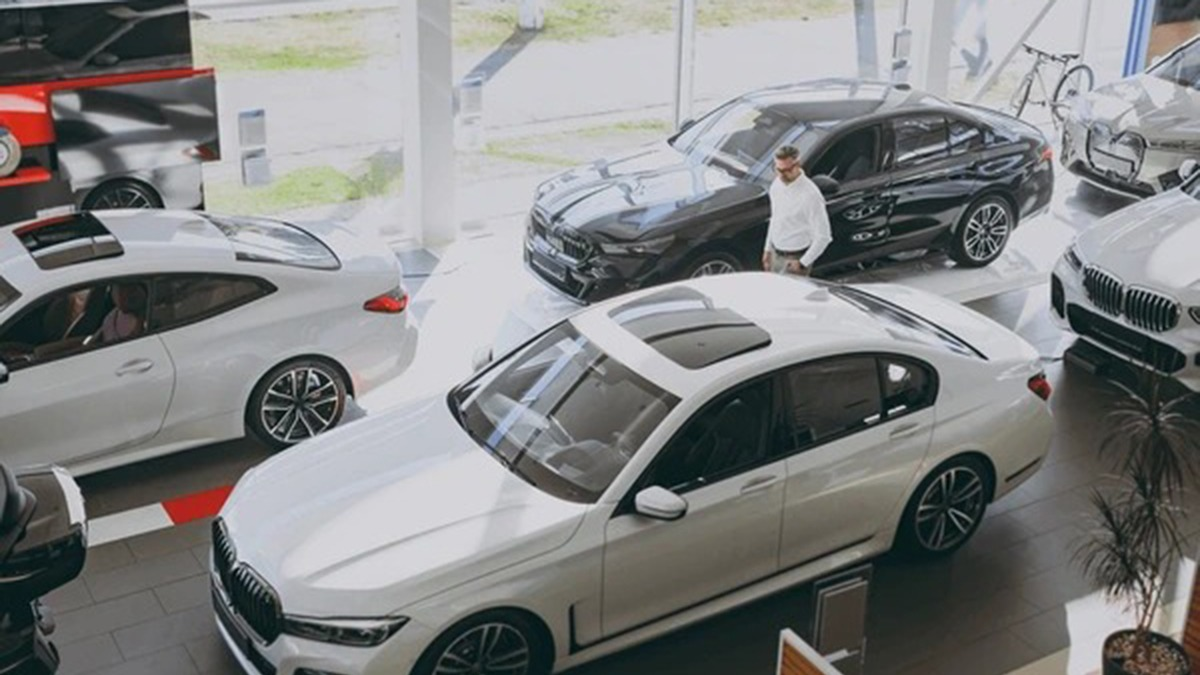 Montó una agencia de autos, la puso en marcha y lo echaron: qué ...