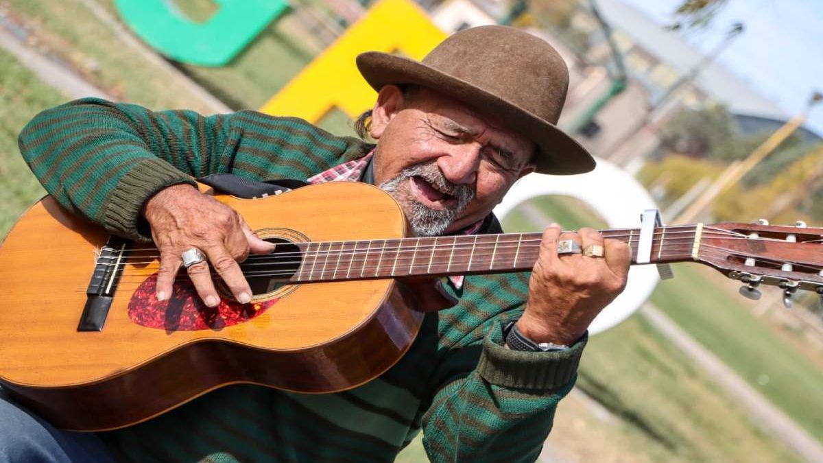 Romerito homenajeó a Argentino Luna con El Malevo; la anécdota en su rancho