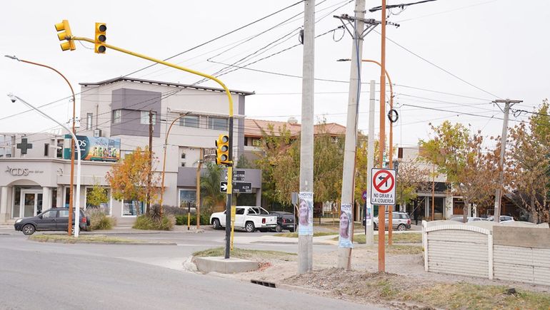 Alerta amarilla: semáforos de Alem y Circunvalación, aún intermitentes