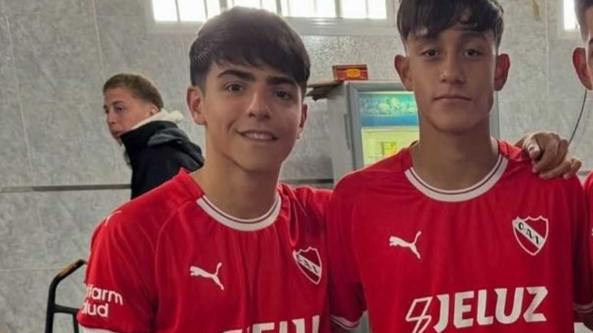 No para de meterla: el nuevo golazo que hizo el hijo del Kun Agüero en ...