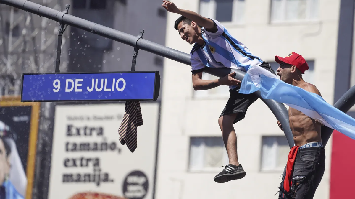 Dos hinchas muertos en los festejos de Argentina campeón del mundo