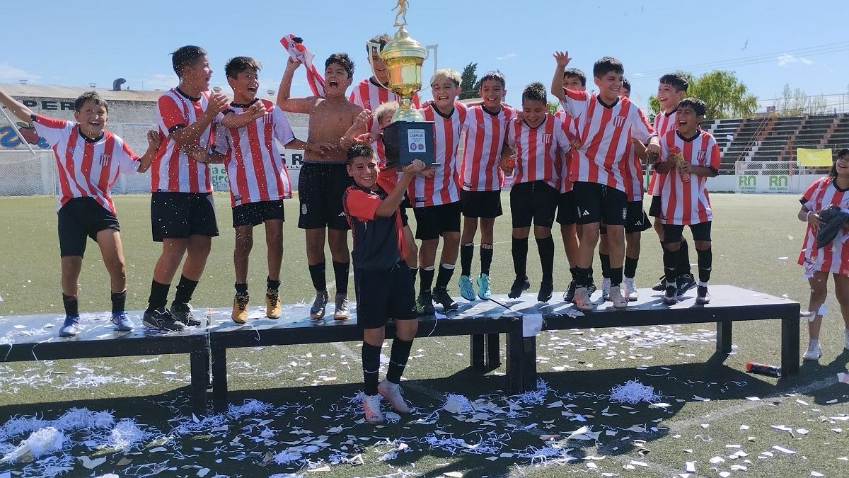 Emocionante consagración de Los Humildes en el Mundialito